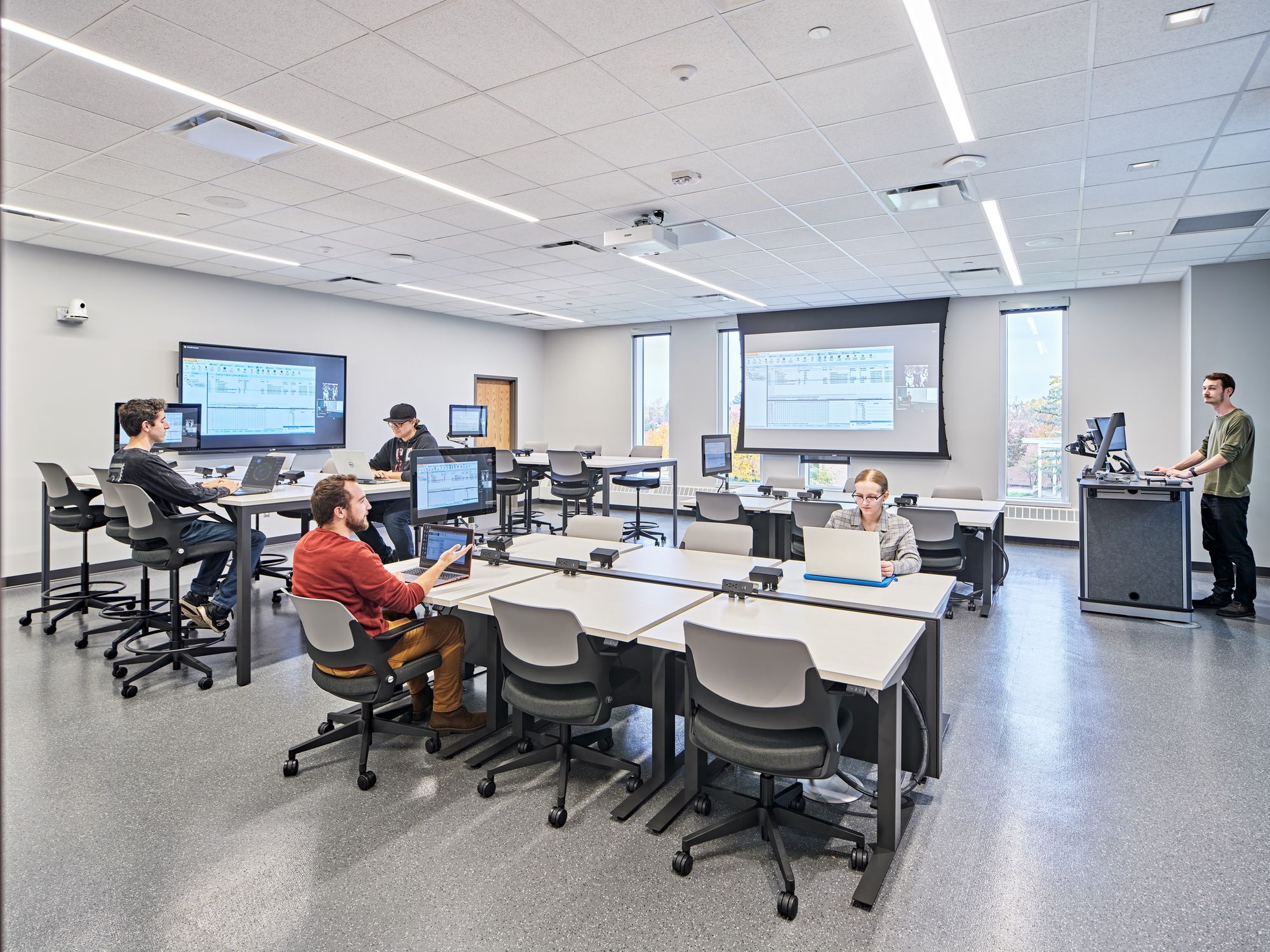 Ferris State University - Center for Virtual Learning - Education Snapshots