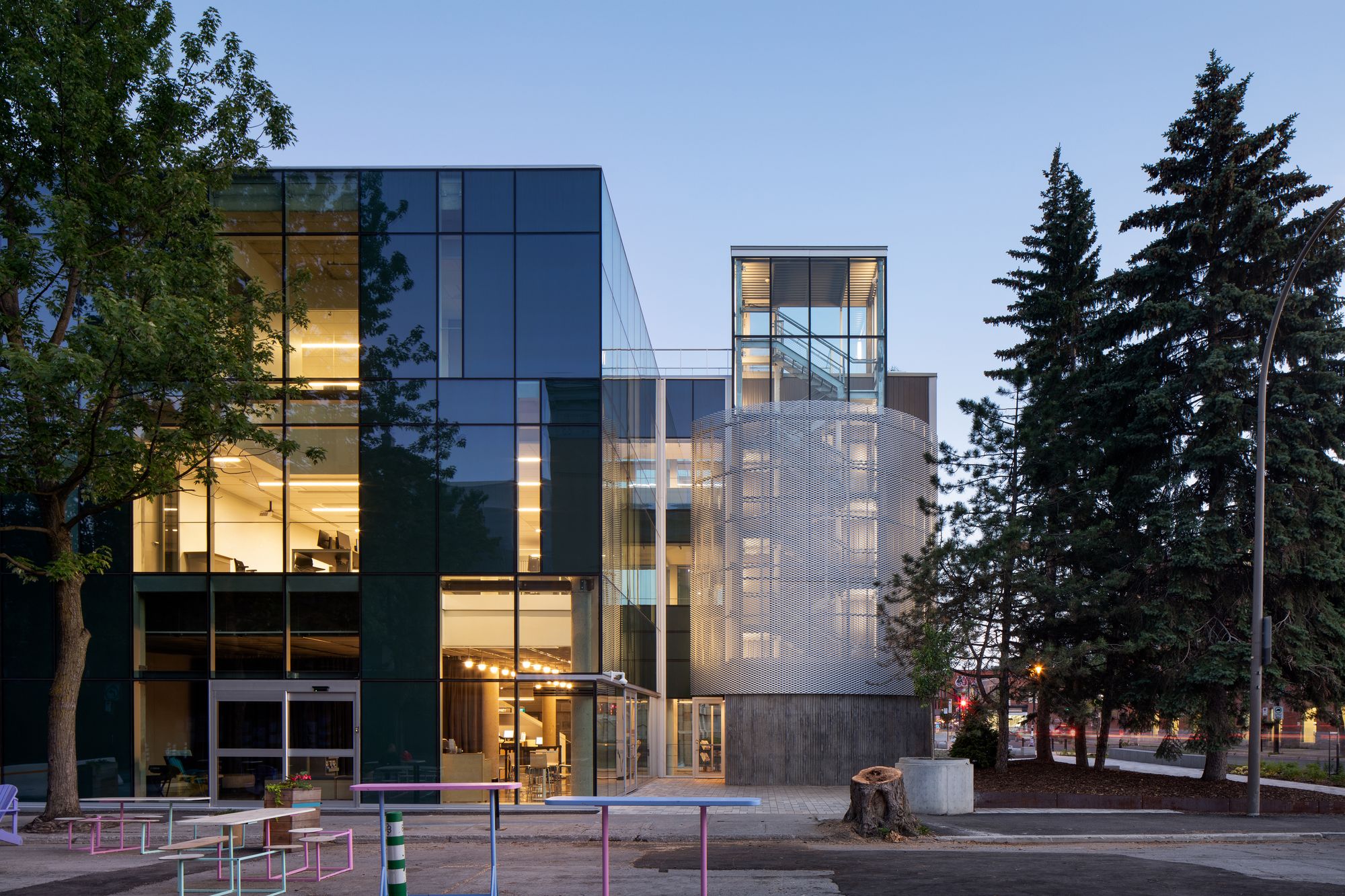 Maisonneuve Library - Education Snapshots
