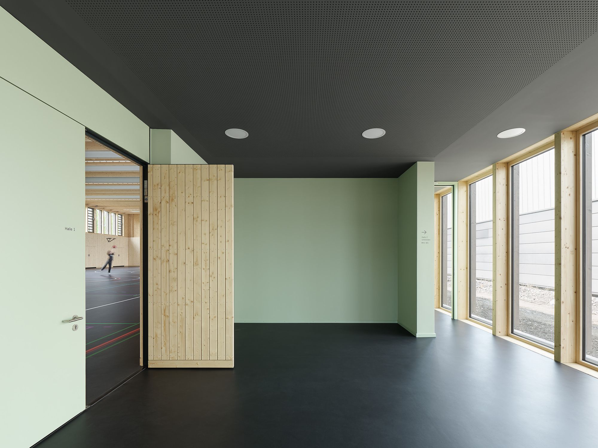 Ruit State Sports School - Sports Hall - Education Snapshots