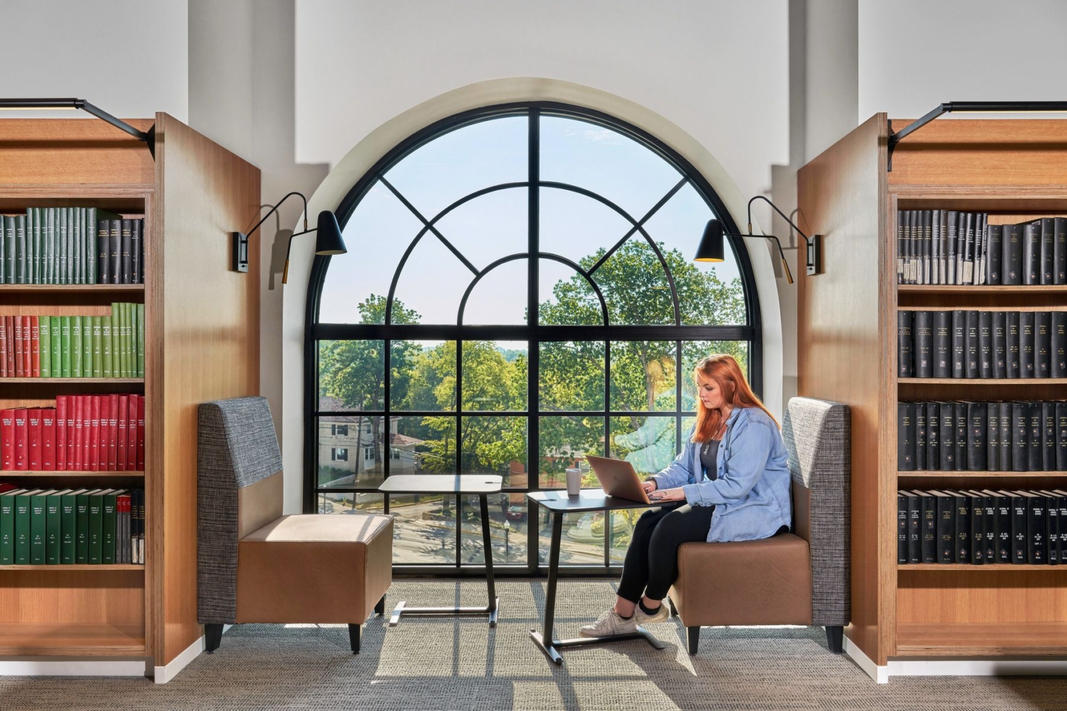 Western Kentucky University - The Commons at Helm Library - Education Snapshots