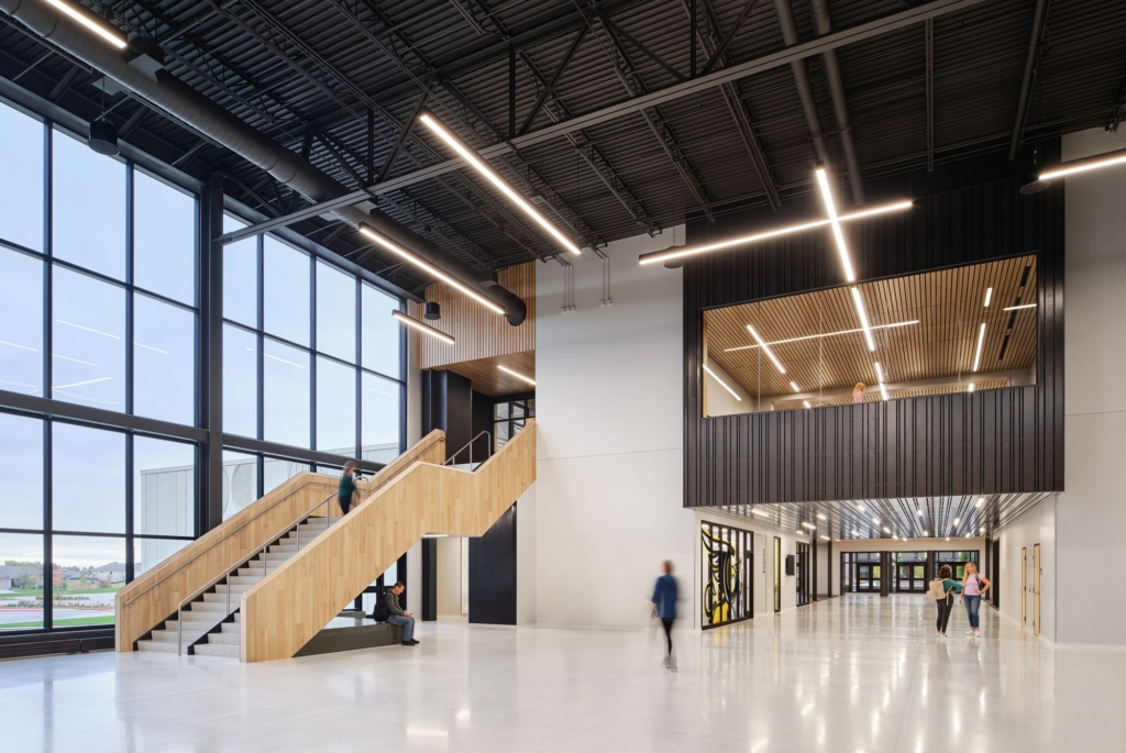 Gretna East High School - Education Snapshots