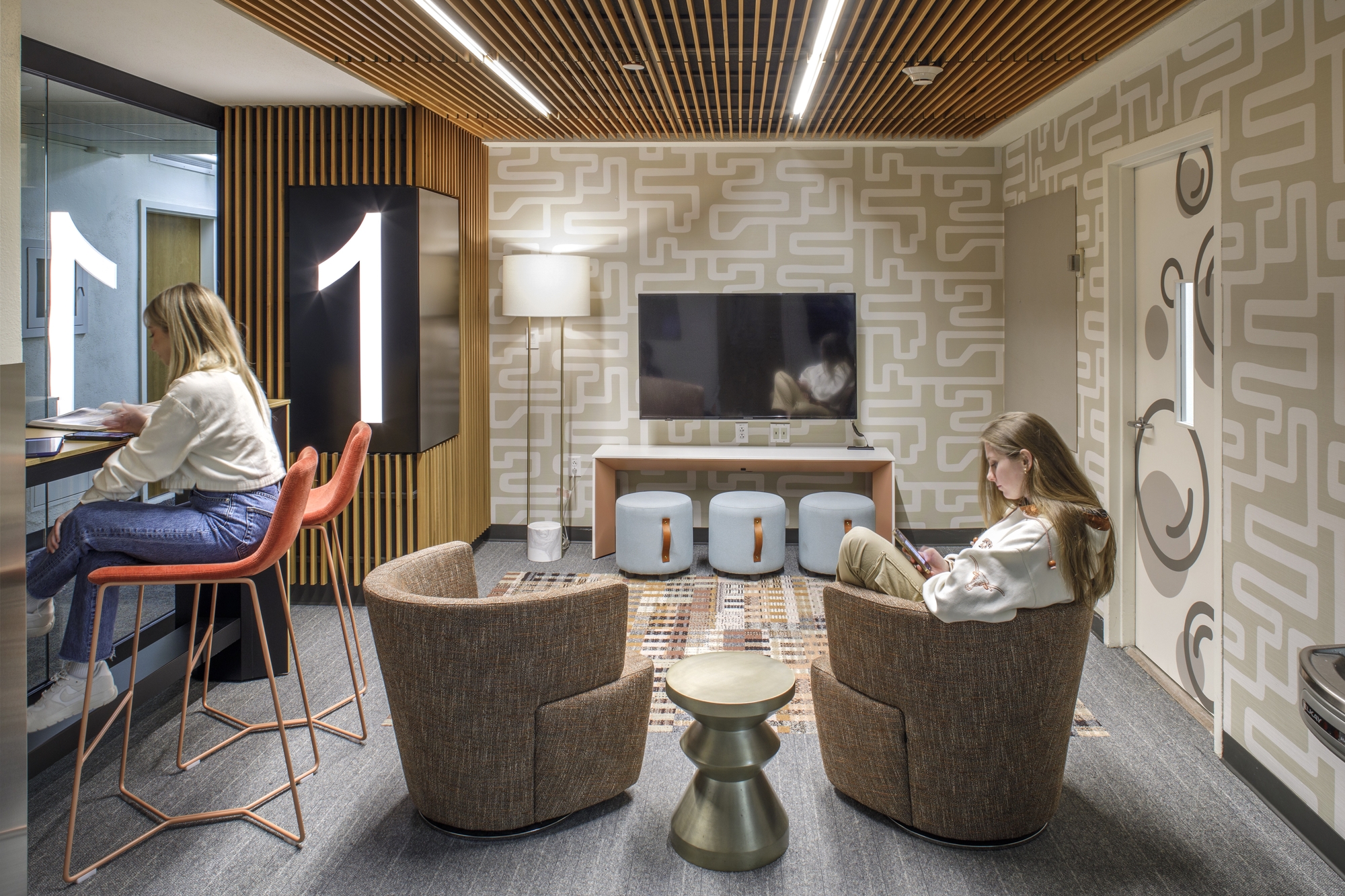 University of Texas at Austin - Kinsolving Dormitory Student Lounges ...