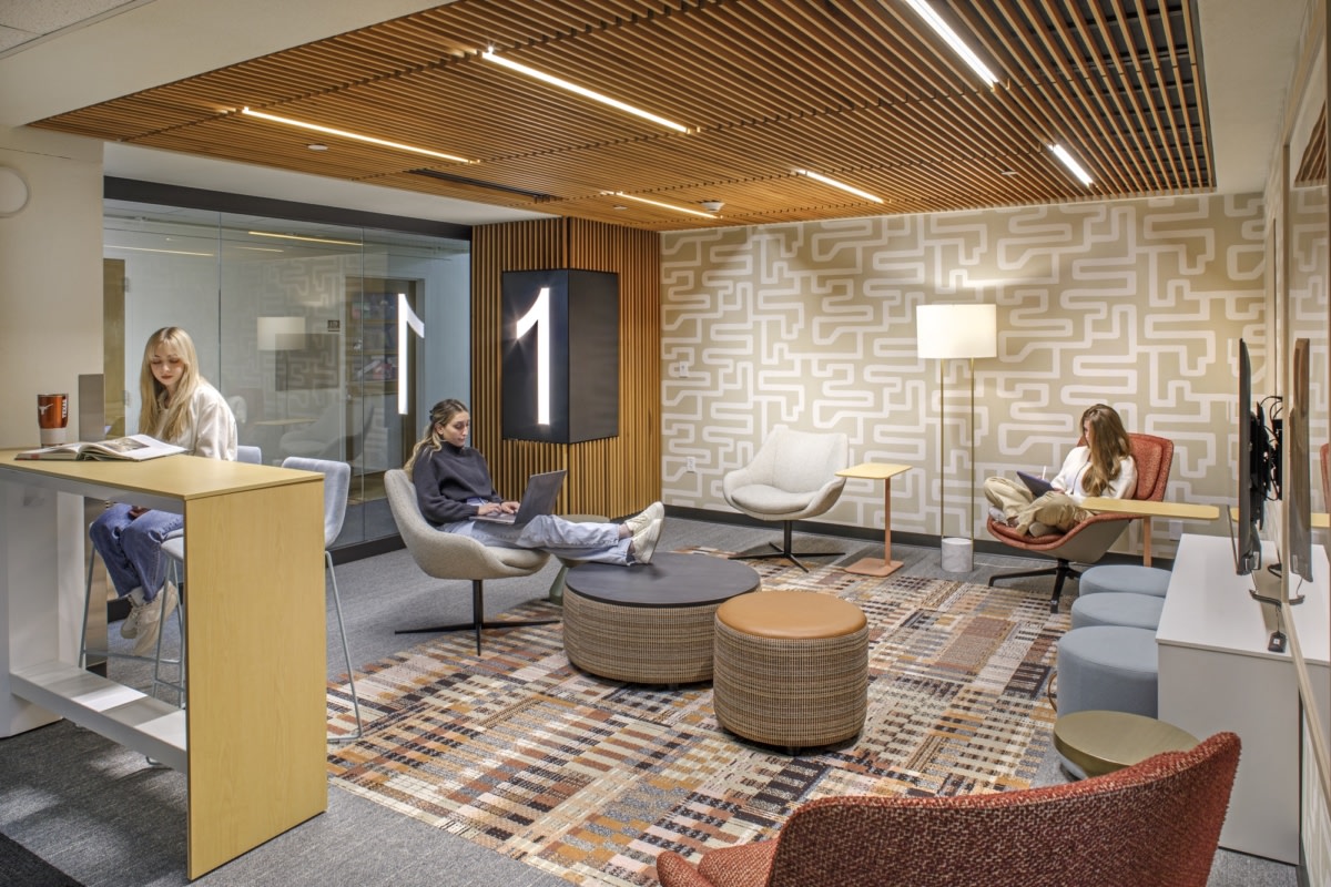 University of Texas at Austin - Kinsolving Dormitory Student Lounges ...