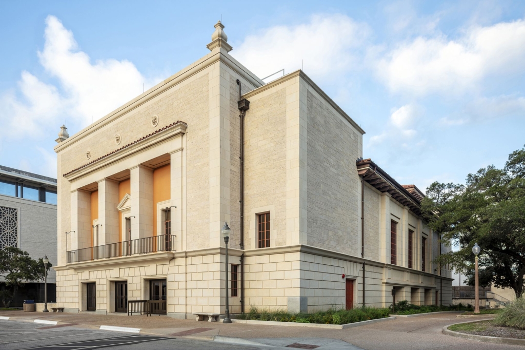 University of Texas at Austin - Hogg Memorial Auditorium - Education ...