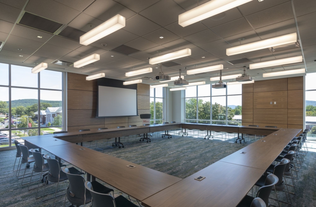 State University of New York at Oneonta (SUNY Oneonta) - Alumni Hall ...