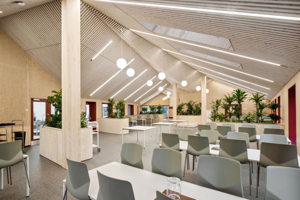 Dybbøl Efterskole - Dining Hall - Education Snapshots