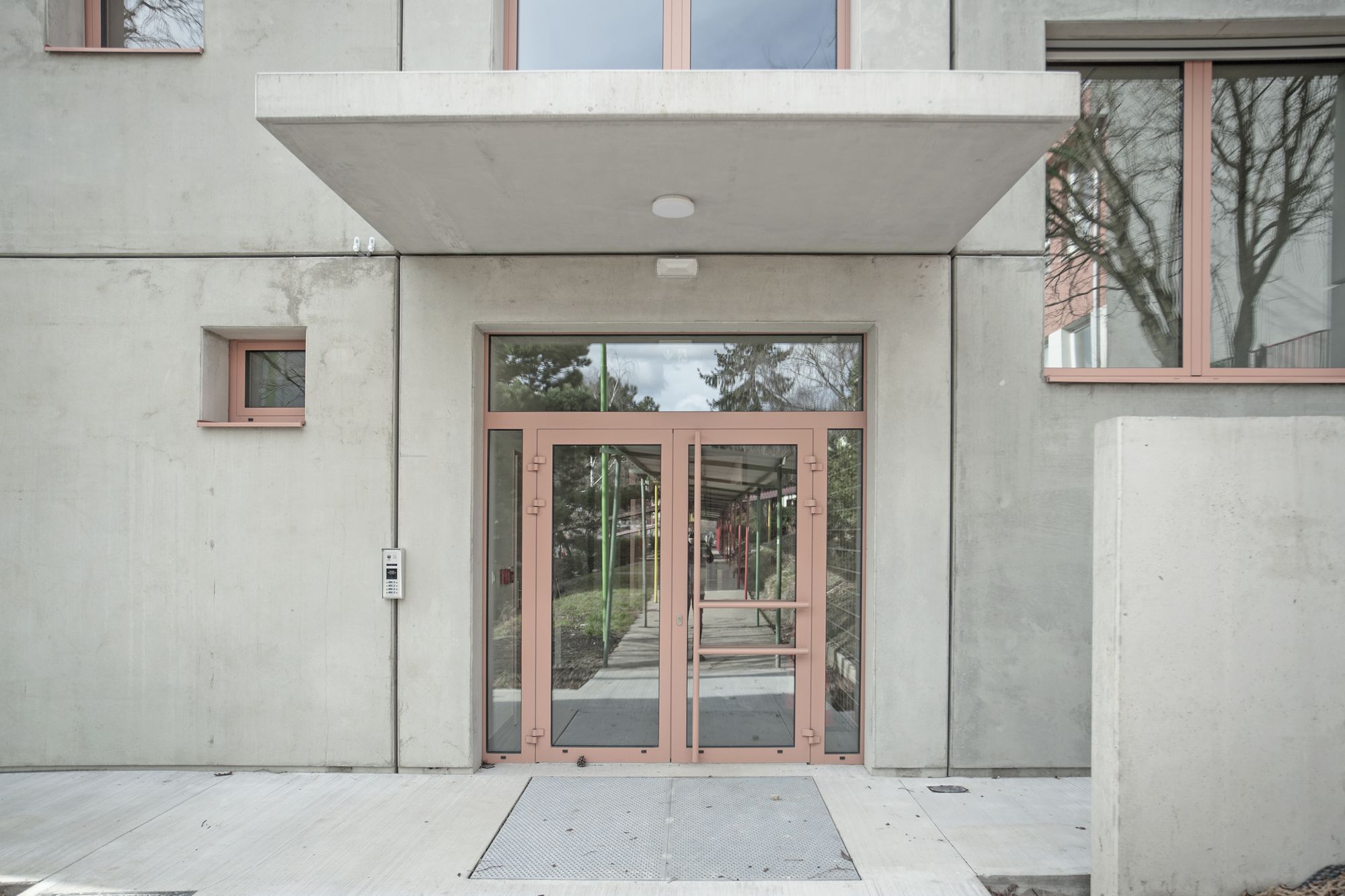 CADROVÁ - Education Snapshots