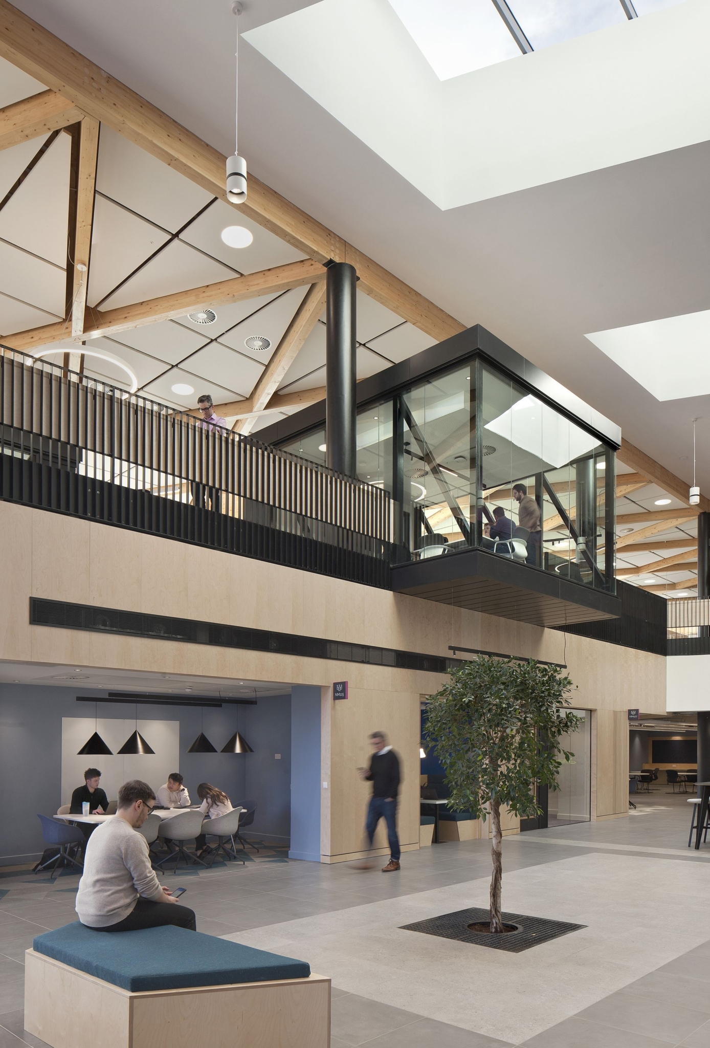 University of Strathclyde - National Manufacturing Institute for ...