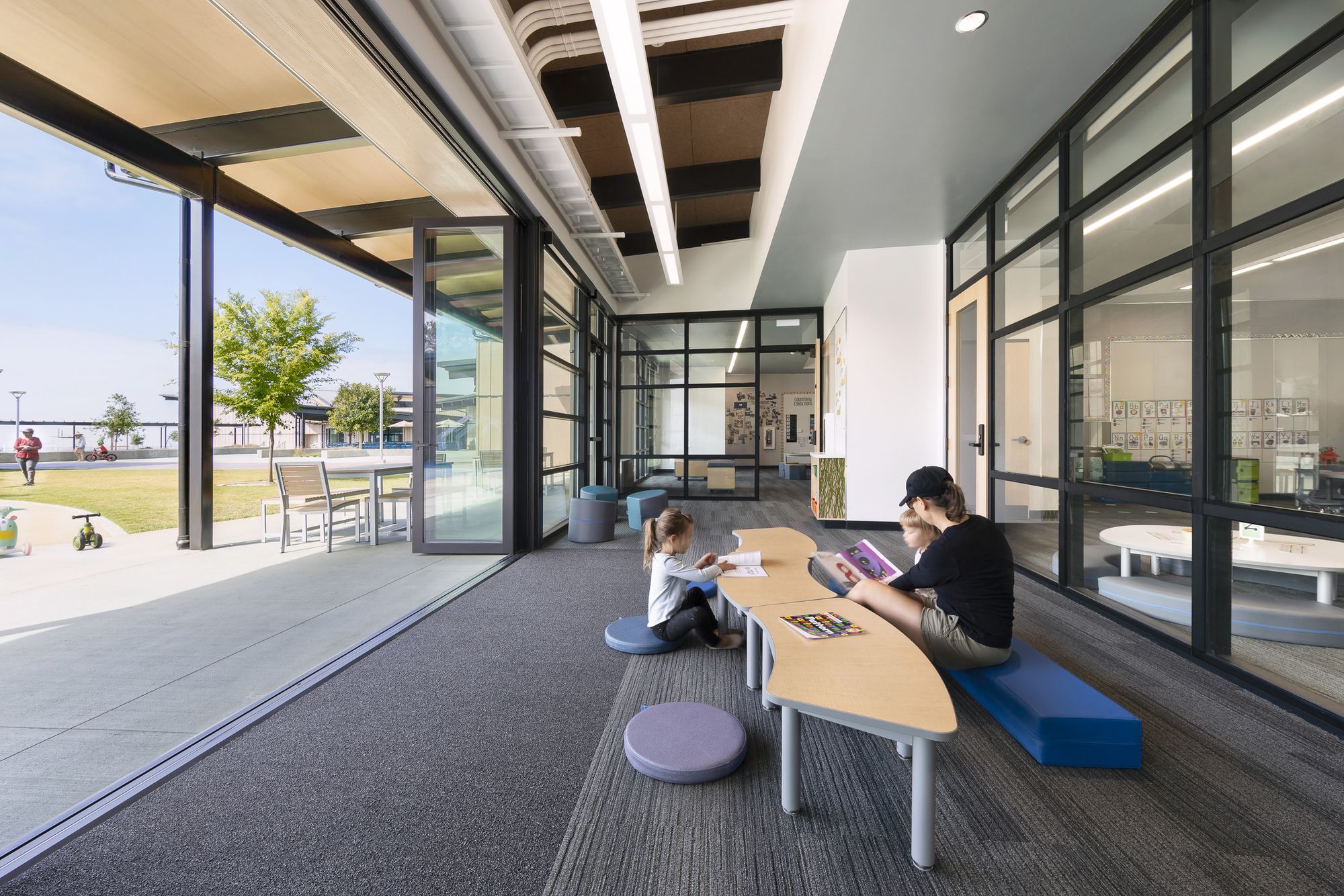 Del Mar Heights School - Education Snapshots