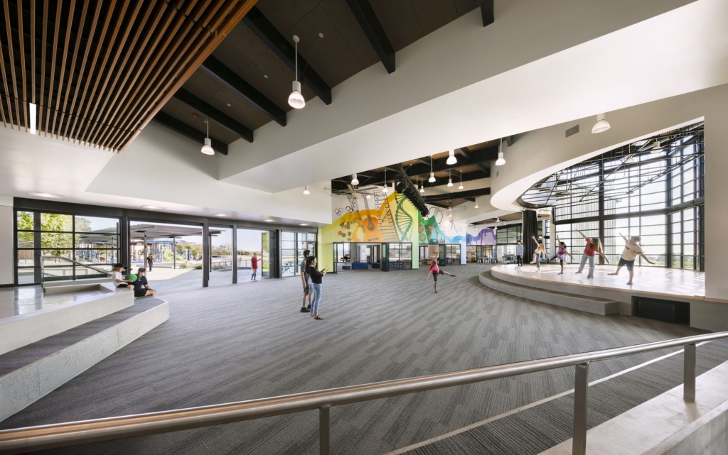 Del Mar Heights School - Education Snapshots