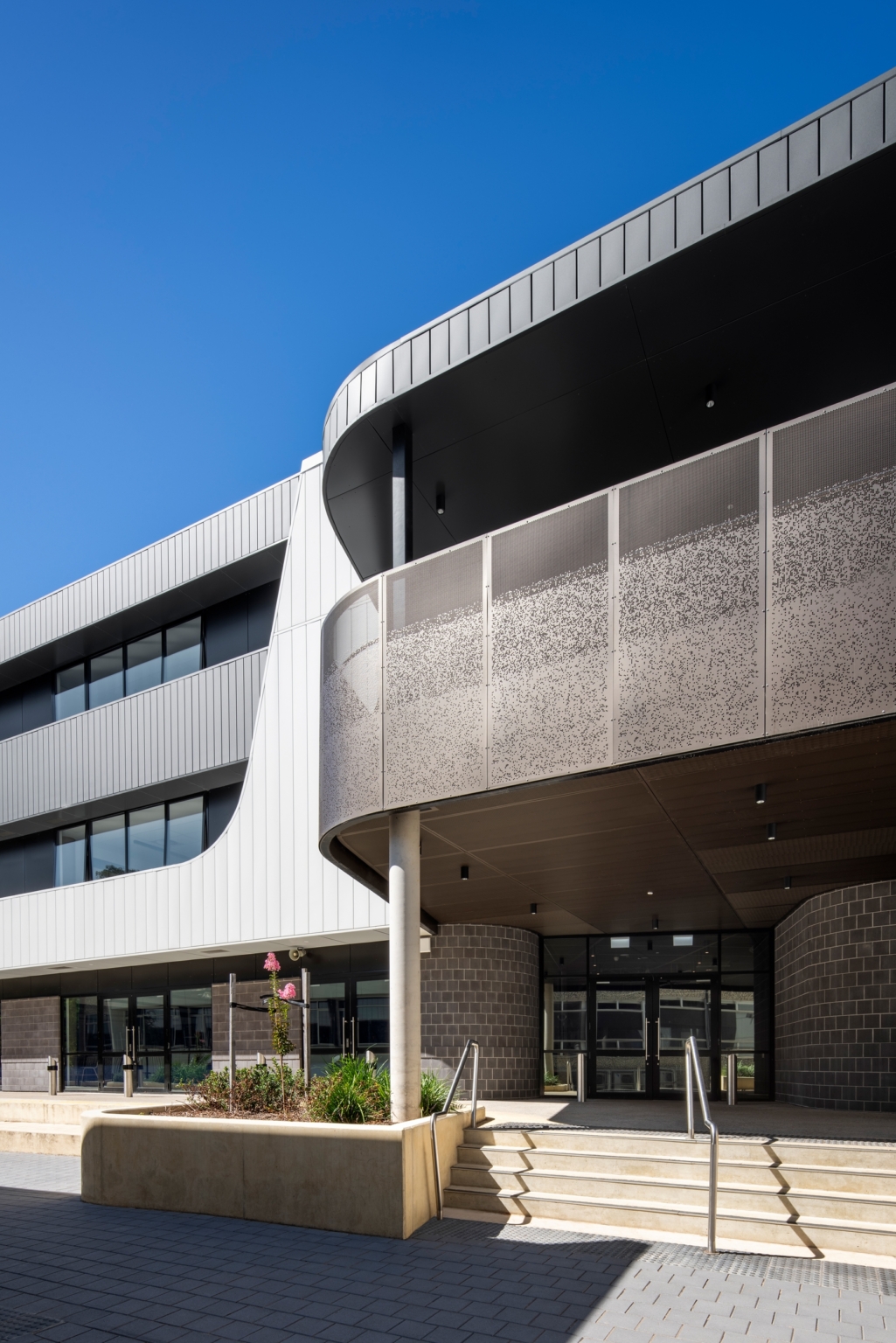 Glenunga International High School Learning Building & Gymnasium ...