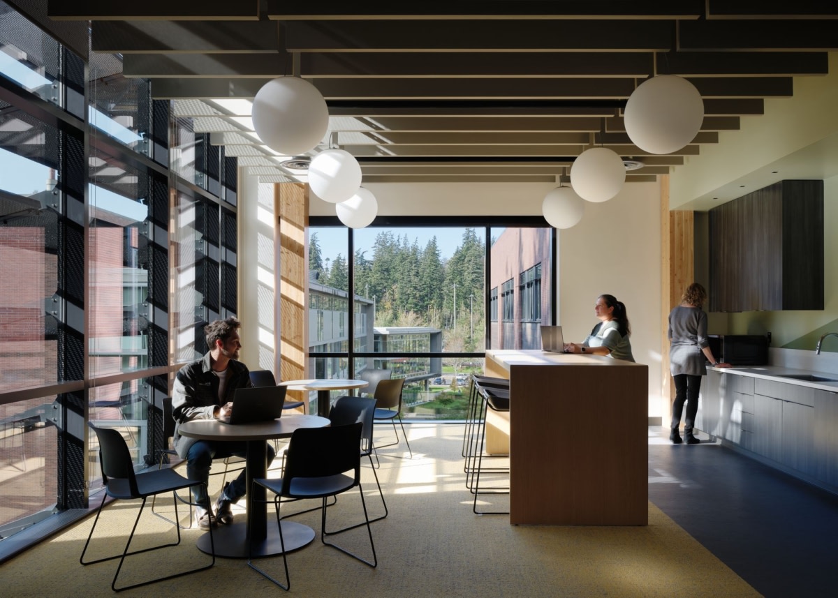 Western Washington University - Kaiser Borsari Hall - Education Snapshots