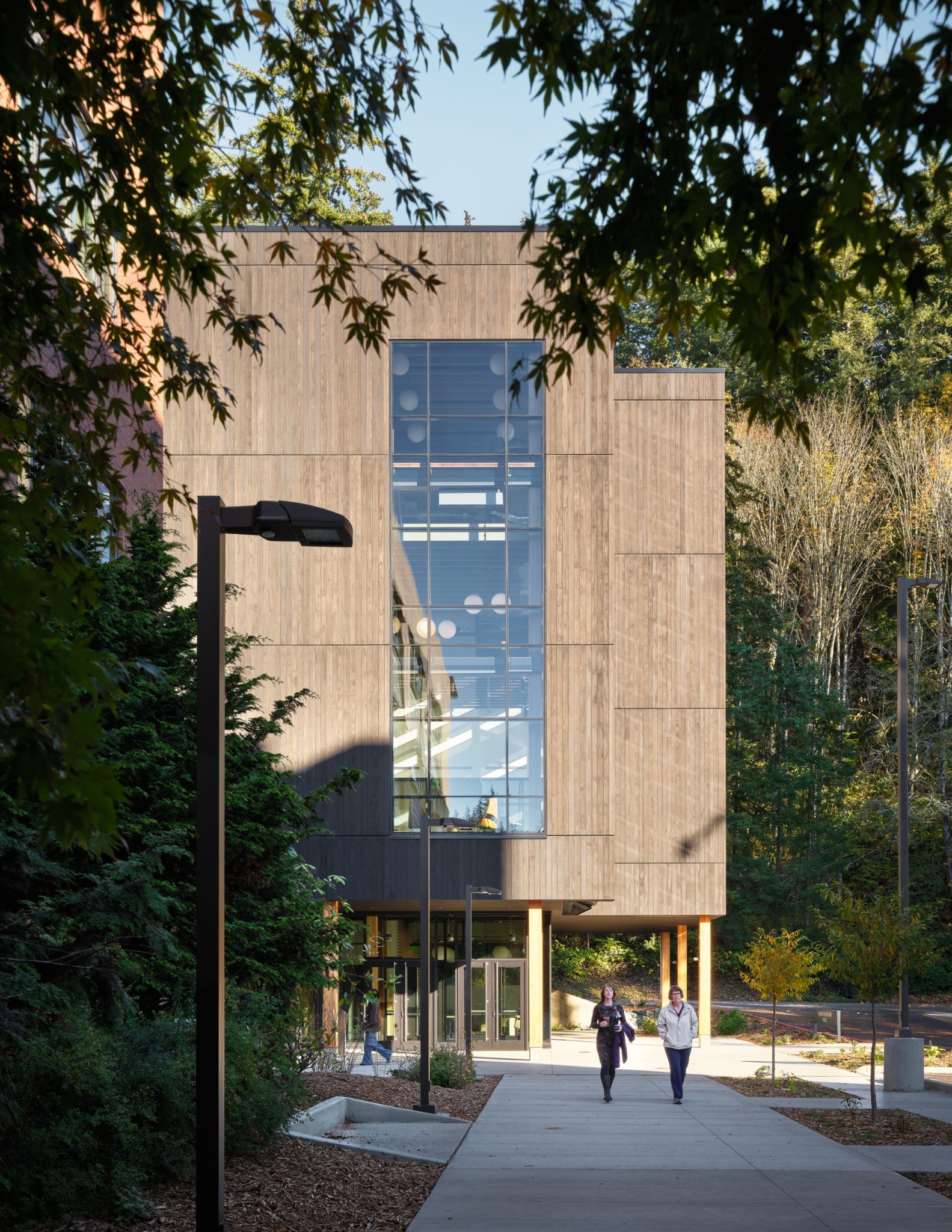Western Washington University - Kaiser Borsari Hall - Education Snapshots