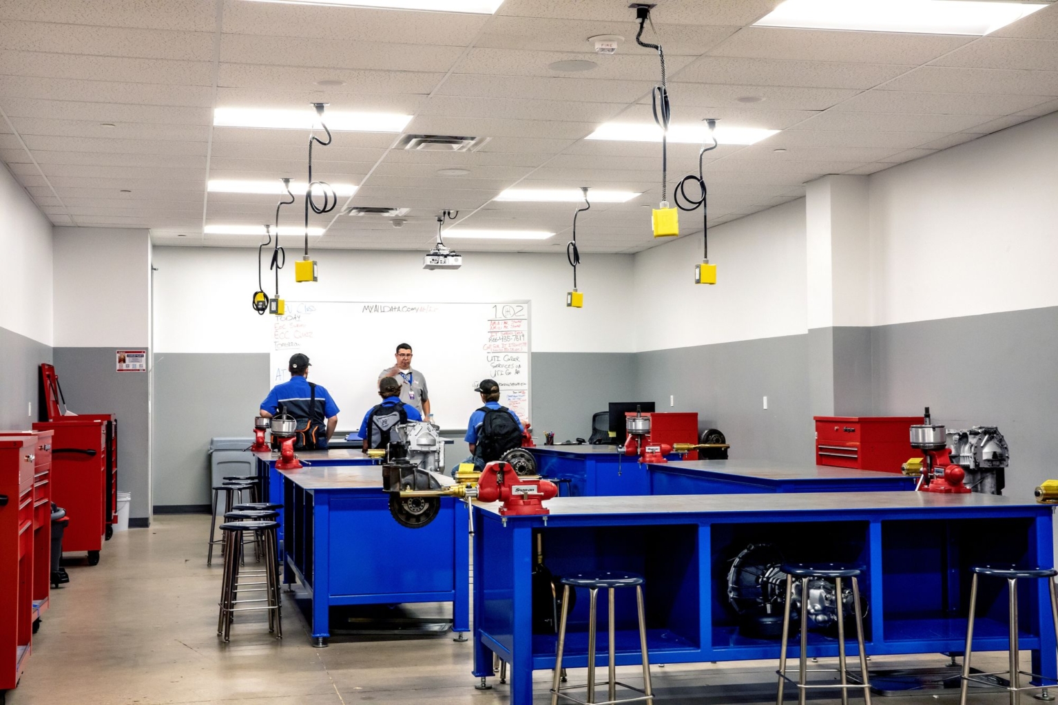 Austin Universal Technical Institute - Teaching Lab and Automotive ...