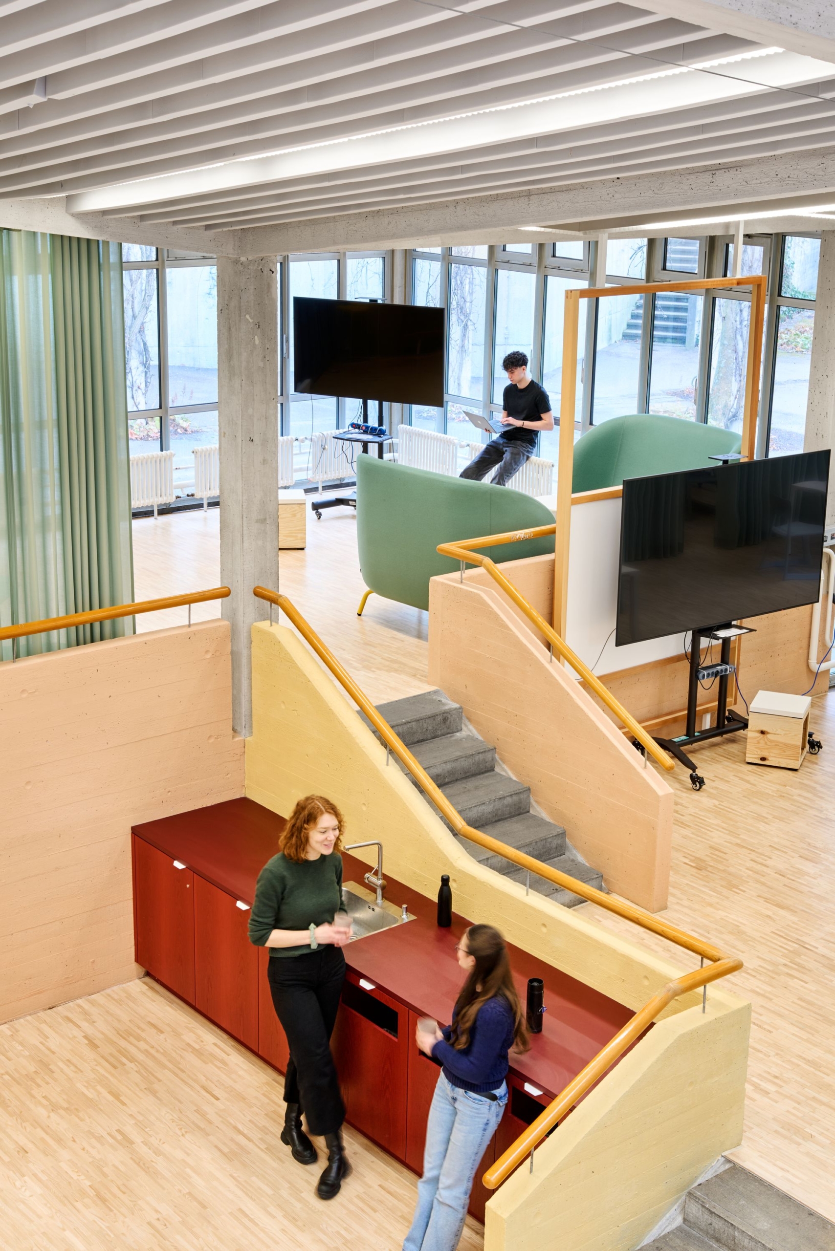 University of Stuttgart - Aquarium Learning Space - Education Snapshots