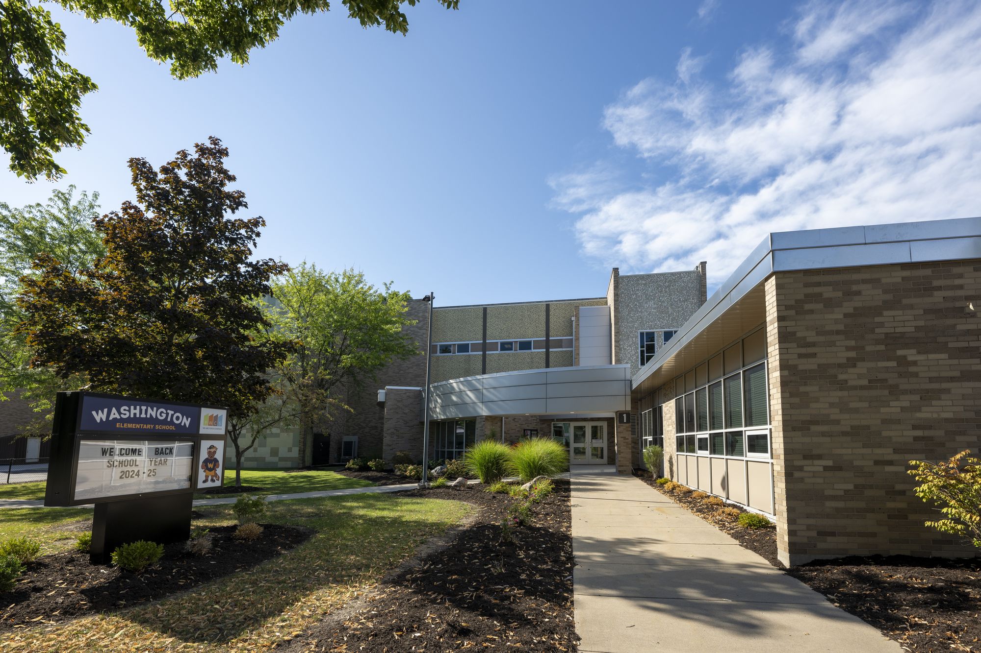 Fort Wayne Community Schools - Washington Elementary - Education Snapshots